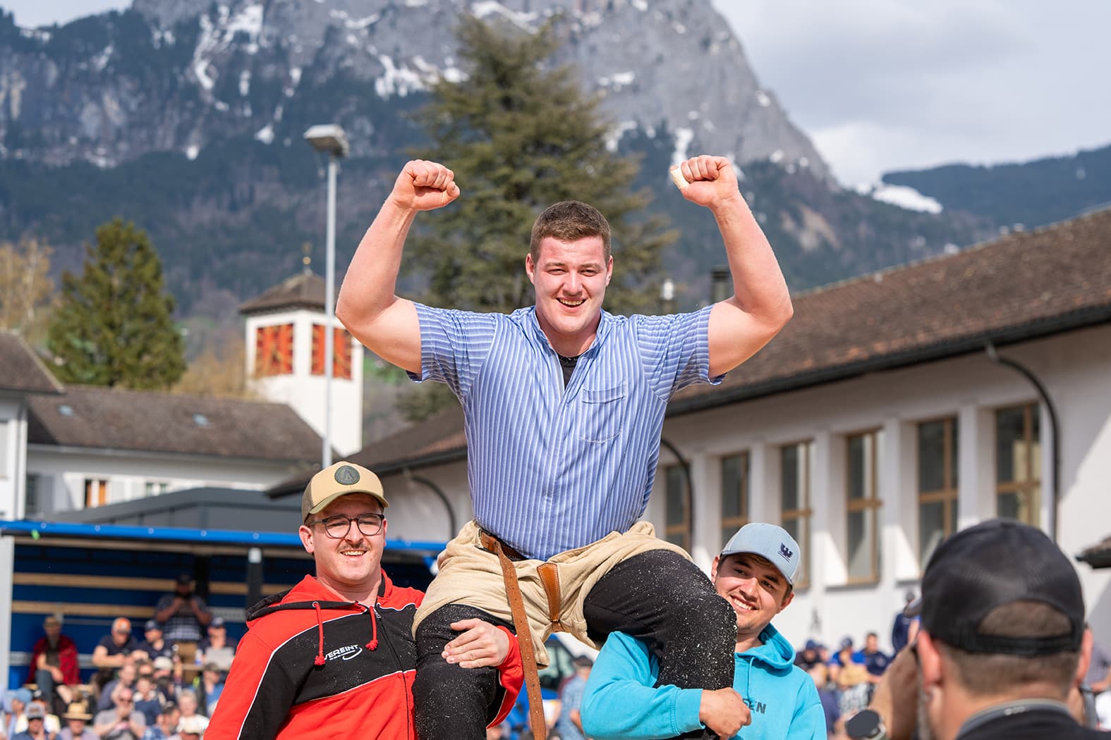 Schwinger der Woche: KW 15: Lukas Bissig mit dem zweiten lupenreinen ...